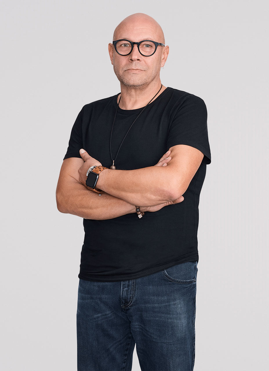 MATT WALKER | Stadler Form